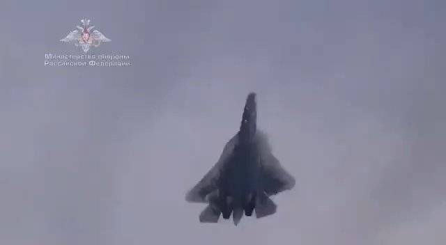 俄罗斯将在苏-57 飞机上使用新型 "RVV-MD2 "空对空导弹 RVV-MD2……|俄罗斯|苏-57_新浪新闻