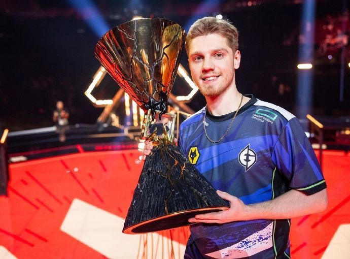 EG夺冠后返图|冠军赛|总决赛|洛杉矶_新浪新闻