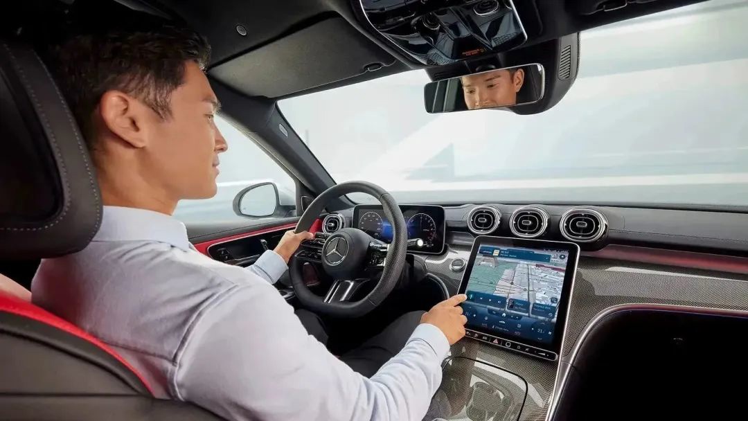 梅赛德斯-奔驰汽车年内 OTA 升级第二代 MBUX 车机系统|IT之家|升级|梅赛德斯-奔驰_新浪新闻