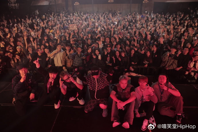 OB03分享了在PGONE王唯楚澳洲巡演的现场照片！|巡演|PGONE_新浪新闻