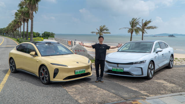 谁的续航更强？开700公里对比岚图追光与蔚来ET5|两车对比|中级车导购|新能源_新浪新闻