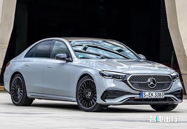 奔驰新E级售价曝光！四季度国产亮相，仅高配提供MBUX超级屏-新浪汽车
