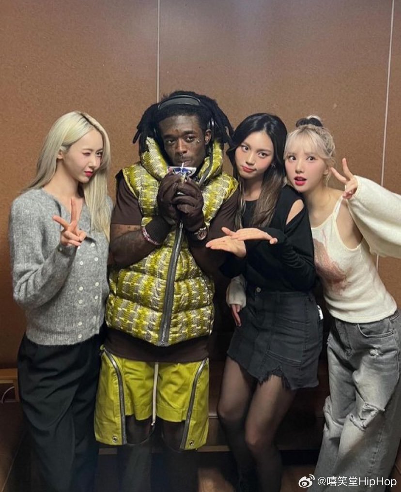 Lil Uzi Vert和韩国女团GFriend、Solo女歌手Somi合照！|女歌手|女团|韩国_新浪新闻