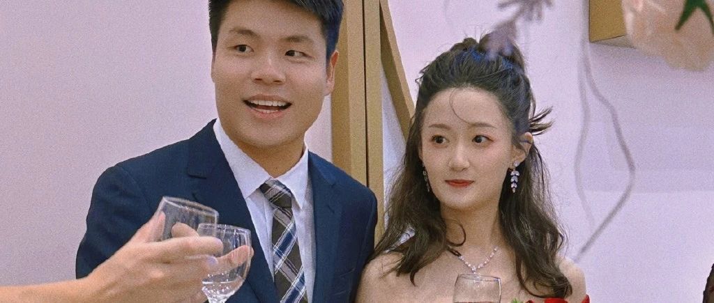 远古老玩家泪目！大哥Gogoing结婚，祝百年好合|英雄联盟_新浪新闻