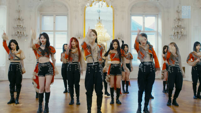 SNH48 汇报单曲《Number One》MV，全员打女造型英姿飒爽……|SNH48_新浪新闻