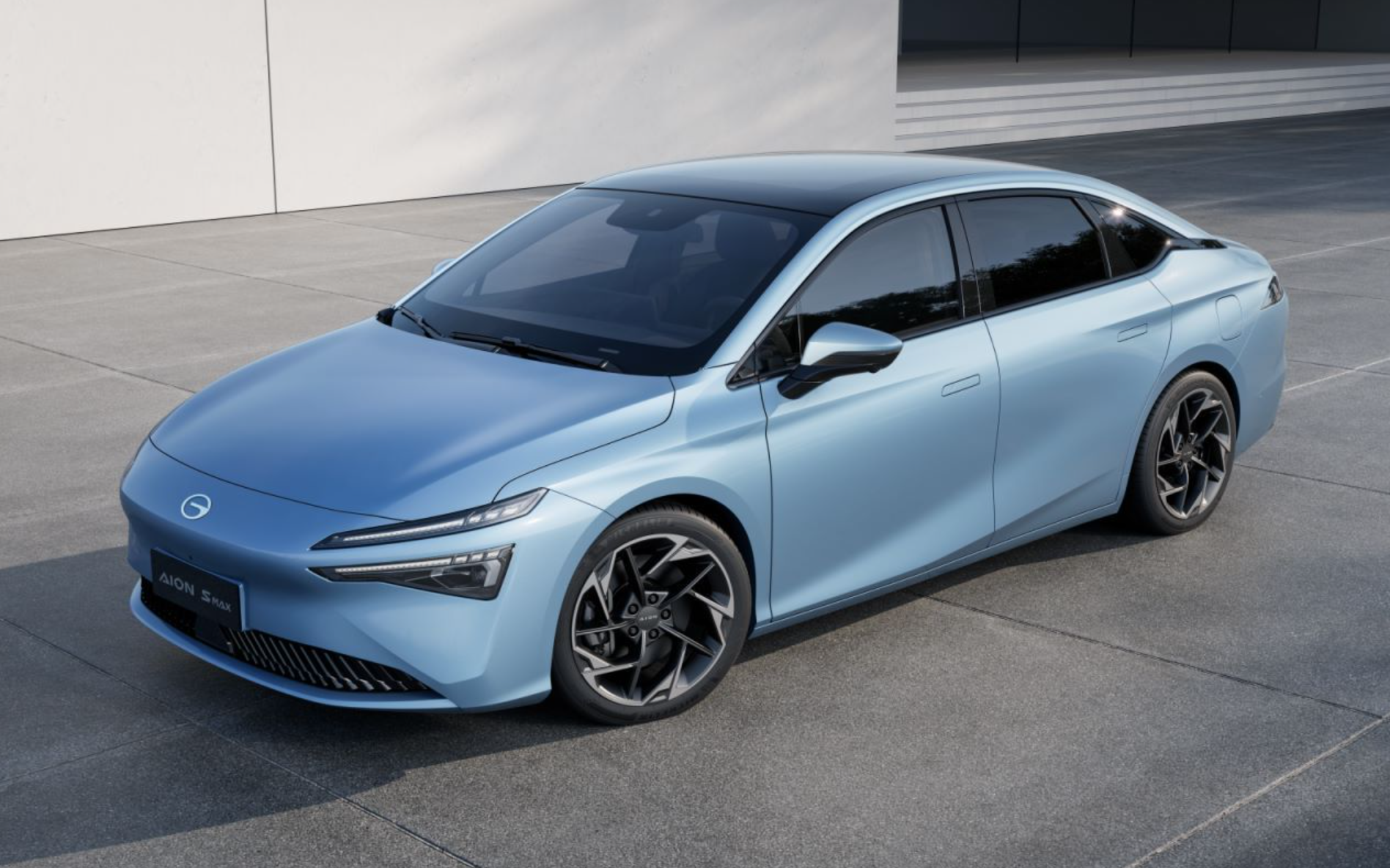 埃安AION S MAX上市，售价14.99万元起|AION S|15-20万_新浪新闻