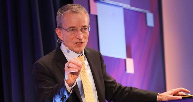 英特尔CEO：加速IDM 2.0转型，推进代工服务发展|英特尔|帕特·基辛格|英特尔CEO_新浪新闻