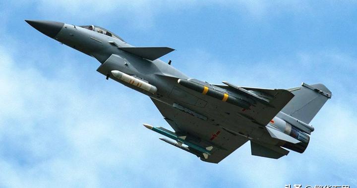 歼10AG战机全面升级，最大挂载能力，到底提高了多少倍？|歼10|歼10C_新浪新闻