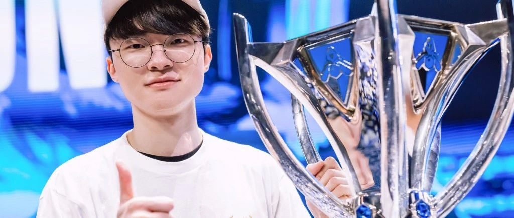 T1四冠！Faker韩媒专访：队友夺冠，比我自己夺冠更开心|T1|Faker|队友_新浪新闻