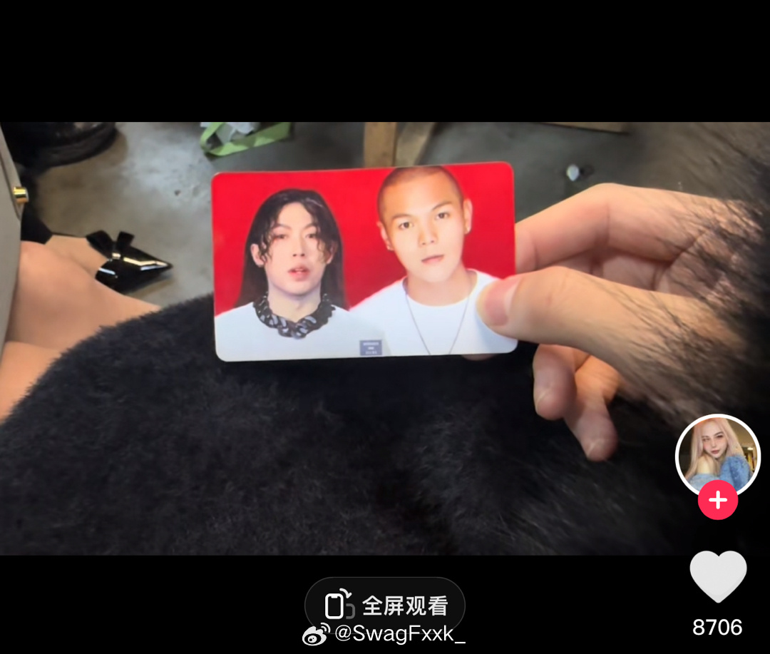 离谱 Psy.P女友分享Psy.P巡演Vlog时……|巡演|Vlog_新浪新闻