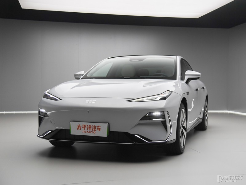 吉利银河E8将于2024年1月上市 搭载800V高压平台+8295芯片-新浪汽车