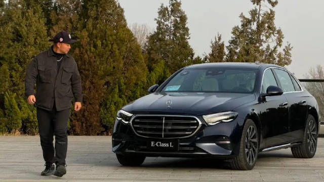 新款E300L无底线测试|试驾评测|三厢车评测|奔驰_新浪新闻