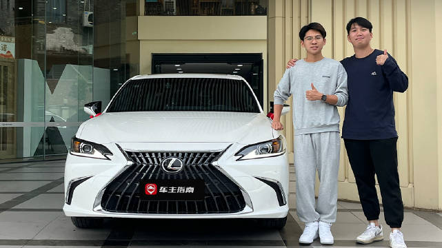 ES200价格买ES300h？车主指南看展团粉丝喜提“公路闪电”|花边趣闻|25-35万三厢车|雷克萨斯_新浪新闻