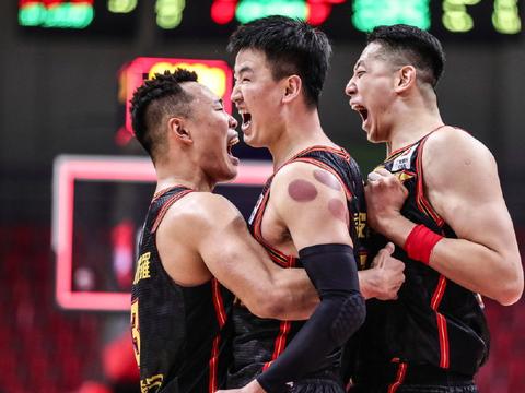 今晚！cba战2场 cctv5直播姚明老东家上海男篮pk深圳，山东vs宁波|cba|上海男篮|姚明_新浪新闻