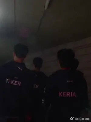 T1击败JDG的隐藏MVP，宝蓝提醒WBG，大赞K博士天赋|T1|MVP|宝蓝_新浪新闻