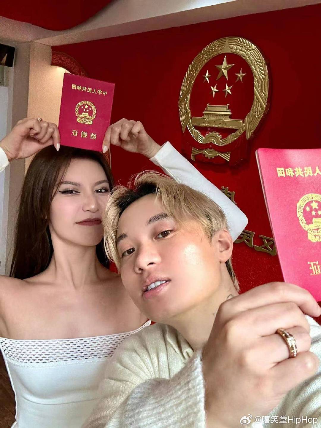 恭喜！AnsrJ结婚了|结婚_新浪新闻