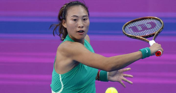 【WTA1000多哈站】不敌费尔南德斯，郑钦文无缘女单八强|B费|郑钦文|底线_新浪新闻