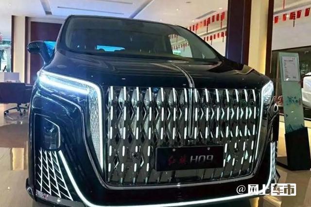 红旗新HQ9四月上市？4S店销售：现款优惠10万，清库存-新浪汽车