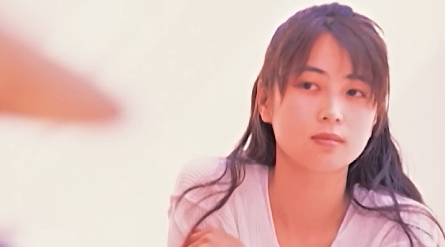 日本乐队 ZARD《揺れる想い》MV 这首《摇曳的思念》_新浪新闻