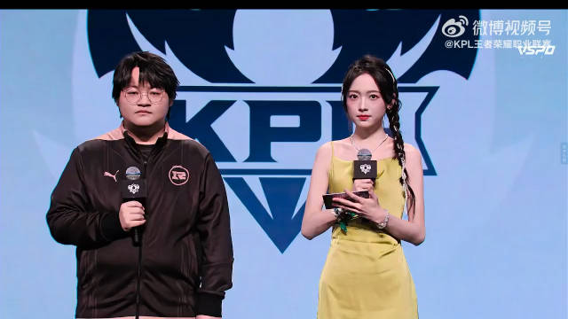 上海RNG.M 赛后采访|上海|柳延星|eStar_新浪新闻