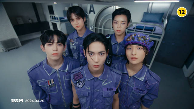 CUBE新男团NOWADAYS 出道专辑主打 'OoWee' MV公开 禁止一切形式的控评_新浪新闻