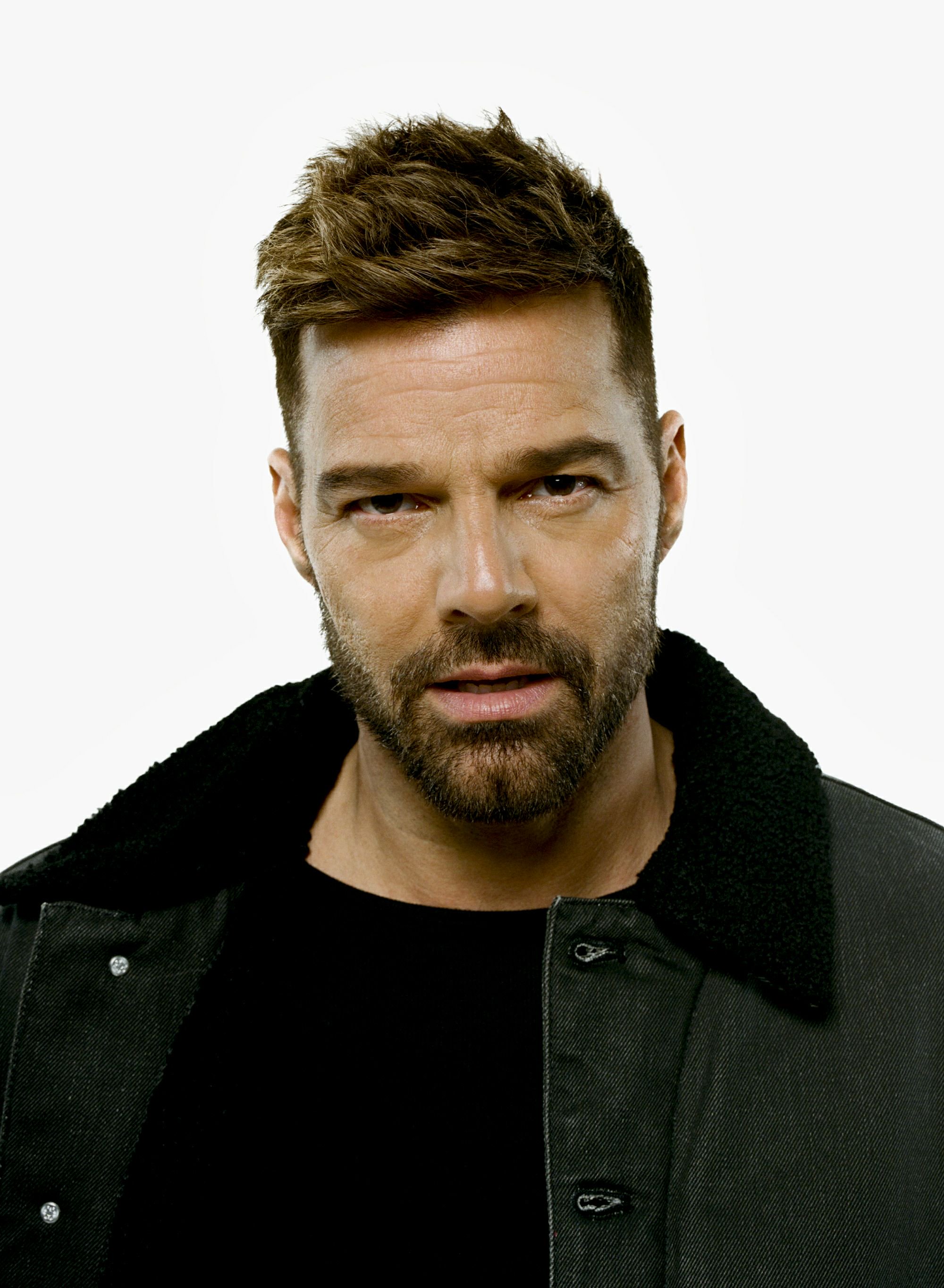 拉丁王子为《Interview》杂志拍摄帅气新写真！|Interview|瑞奇·马丁|王子_新浪新闻