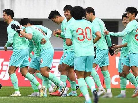 CCTV5直播！中国男足PK日本，首战=生死战，冲6分出线冲击奥运|生死战|中国男足|阿联酋队_新浪新闻