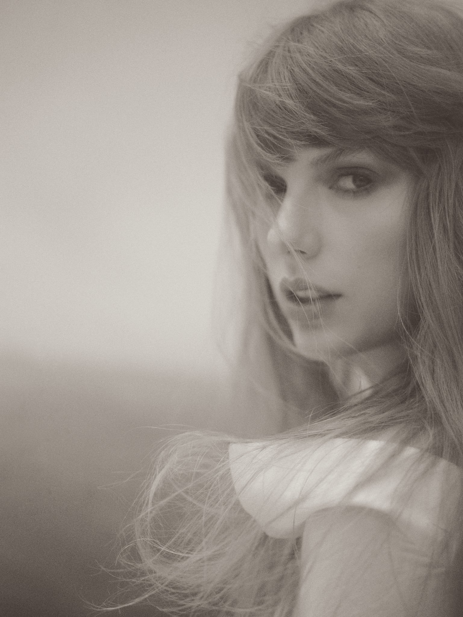Taylor Swift新专辑「TTPD」全新写真！|新专辑_新浪新闻