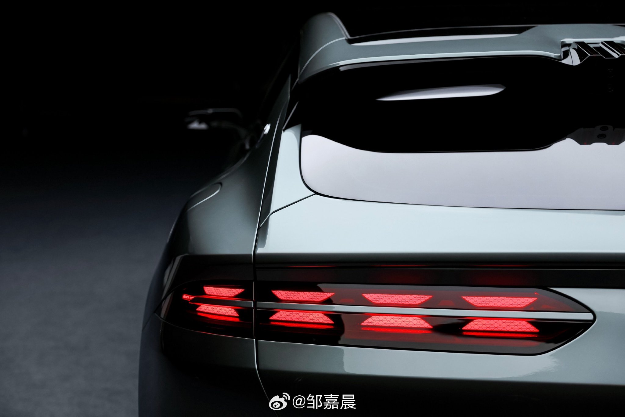 腾势Z9GT新配色亮相-新浪汽车