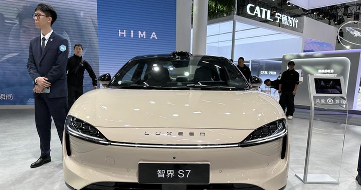 补贴5000元，智界S7想从小米SU7“手中”抢订单？-新浪汽车