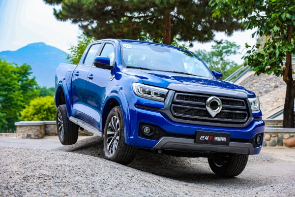 12.58万元起！长城炮发布两款新皮卡 搭载2.4T+9AT-新浪汽车