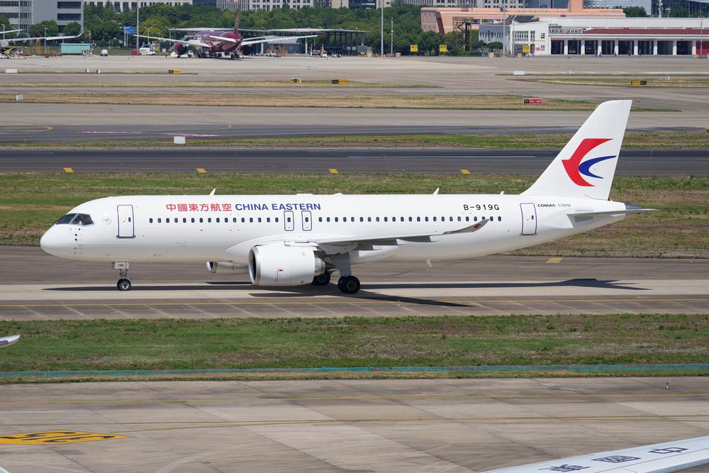 国产大飞机商业运营全面加快！东航再接收一架C919|虹桥|东航|中国东航_新浪新闻