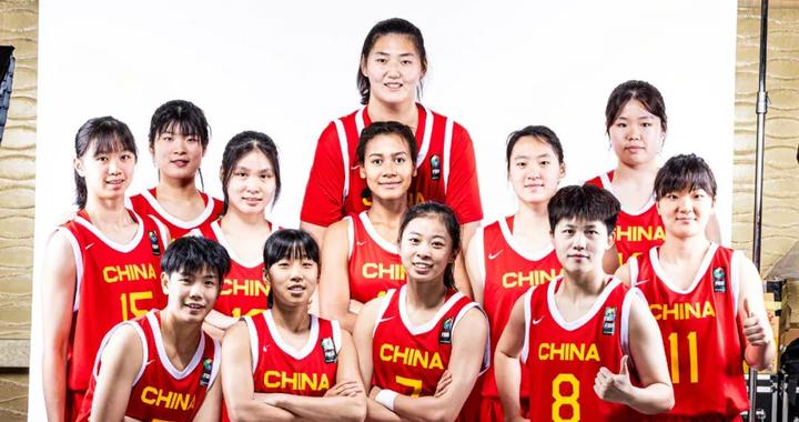 “女版姚明”44分！中国U18女篮击败日本，三连胜出线|女篮|中国队|U18_新浪新闻