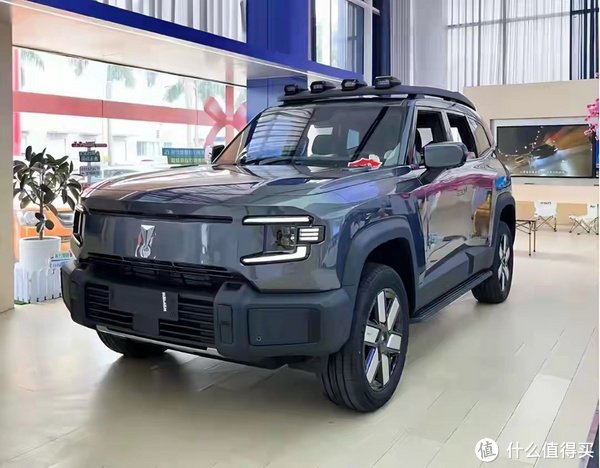 深蓝G318上市，17.59万元起售，配6kW外放电、1.6T资质拖钩！-新浪汽车