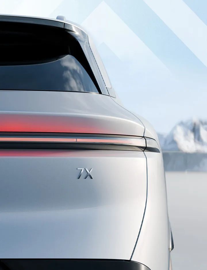 极氪首款家用 SUV 车型命名为“7X”，拥有 2925mm 超长轴距-新浪汽车