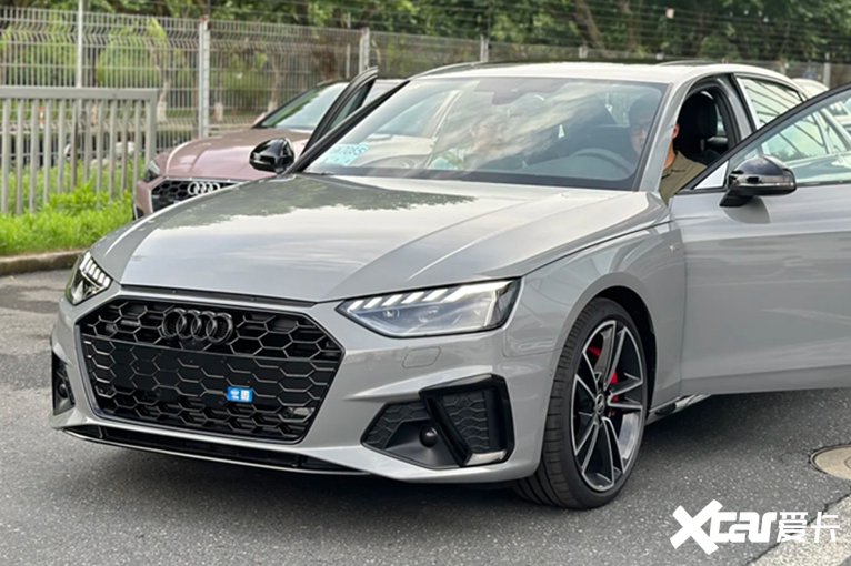 奥迪2025款A4L配置曝光！取消RS版 或10月上市-新浪汽车