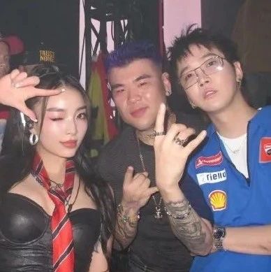 VaVa、TT、KnowKnow同框什么水平？|造型_新浪新闻