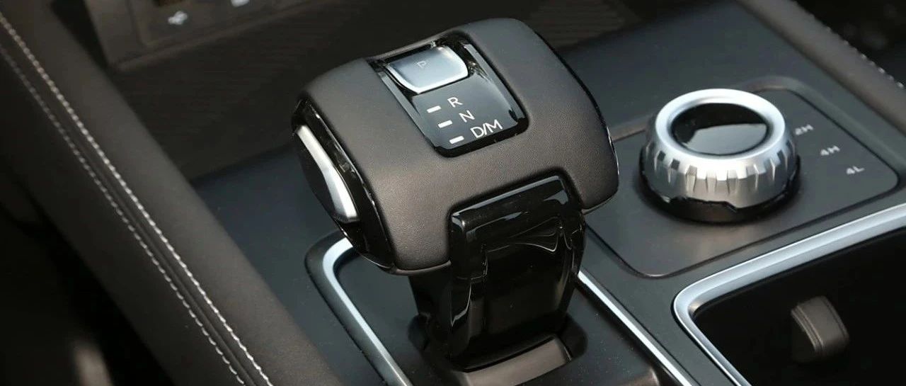 纵置2.3T+采埃孚8AT+四驱！AT胎也配上了！选长城炮还是ta？！-新浪汽车