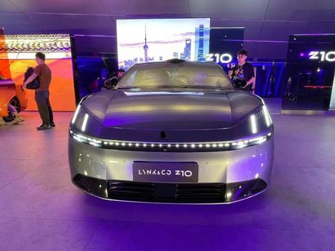 限时价19.68万元起，领克Z10上市，比小米SU7更值？-新浪汽车