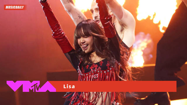 Lisa 在 2024 VMA 颁奖礼上带来表演 New Woman / Rockstar|Lisa|表演|VMA_新浪新闻