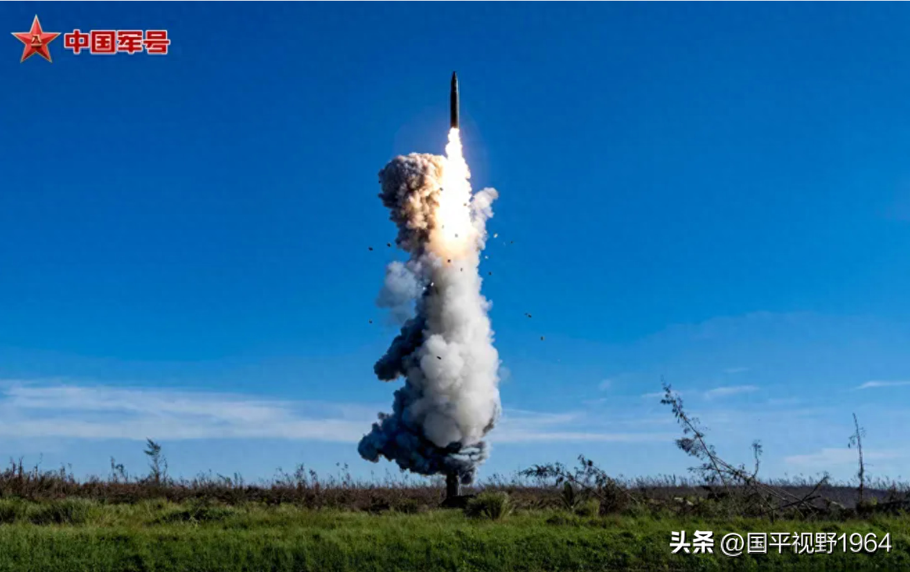 东风-31AG洲际导弹：携带模拟弹头飞向太平洋，体现强大的核威慑|洲际导弹|东风-31|太平洋_新浪新闻