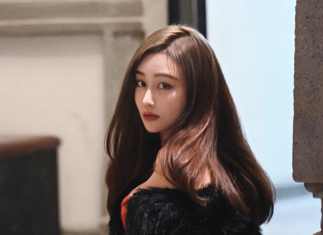 秦霄贤常驻综艺停更，德云社演员戏谑淡化劈腿风波，被吐槽底线低|秦霄贤|德云社|辛雨锡_新浪新闻