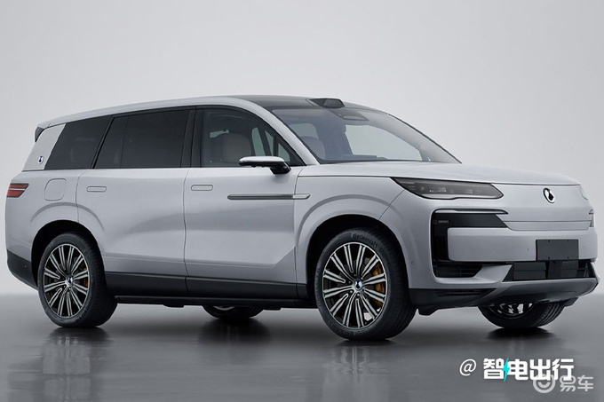 腾势N9国内实拍！比理想L9/问界M9更大 年内上市-新浪汽车