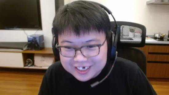 Zard曝《DOTA2》前职业查理斯已梭哈A股：全部身家|Zard|DOTA2_新浪新闻