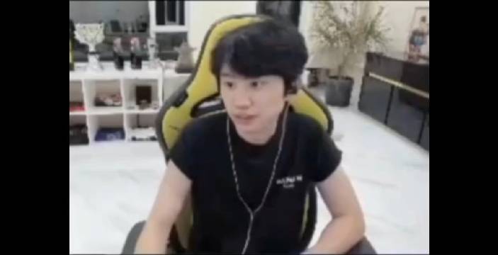 Doinb考虑明年复出，优先考虑LPL，TheShy也表示复出优先LPL_新浪新闻