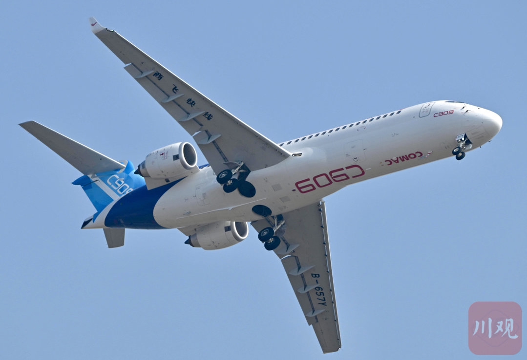 C909、C919等商用飞机上，“四川智慧”闪烁|C919|四川省|商用飞机_新浪新闻