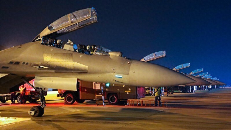 62亿美元！韩国升级59架F-15K想抗衡歼-16？又被美国狠宰一刀？|F-15K|日本|F-15_新浪新闻