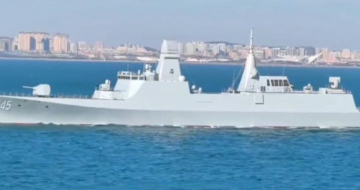 不会拖航母后腿了！造型科幻的054B交付，满排6000吨直逼驱逐舰|054A型|驱逐舰|航母_新浪新闻