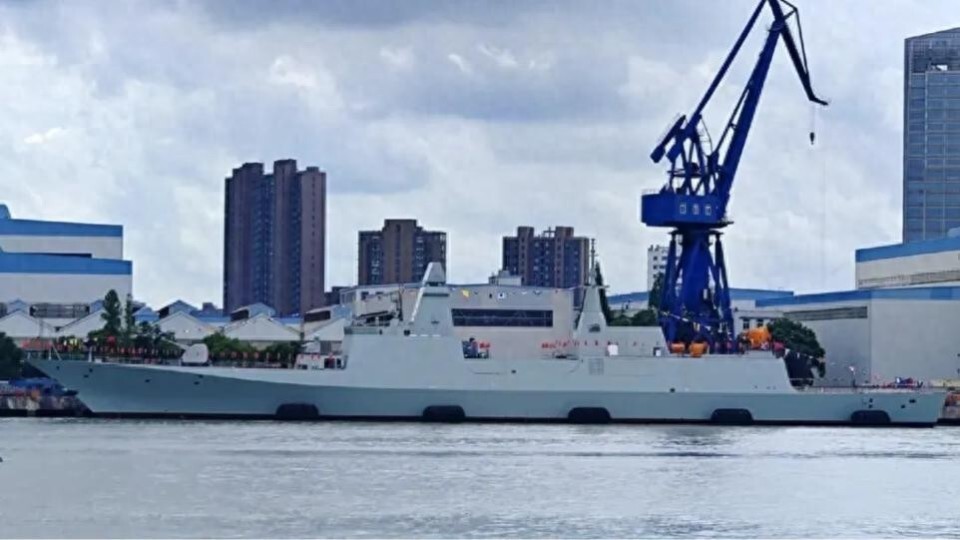 首舰下水15个月未见后续，海军只造两艘054B？“054C”才是未来？|054A_新浪新闻