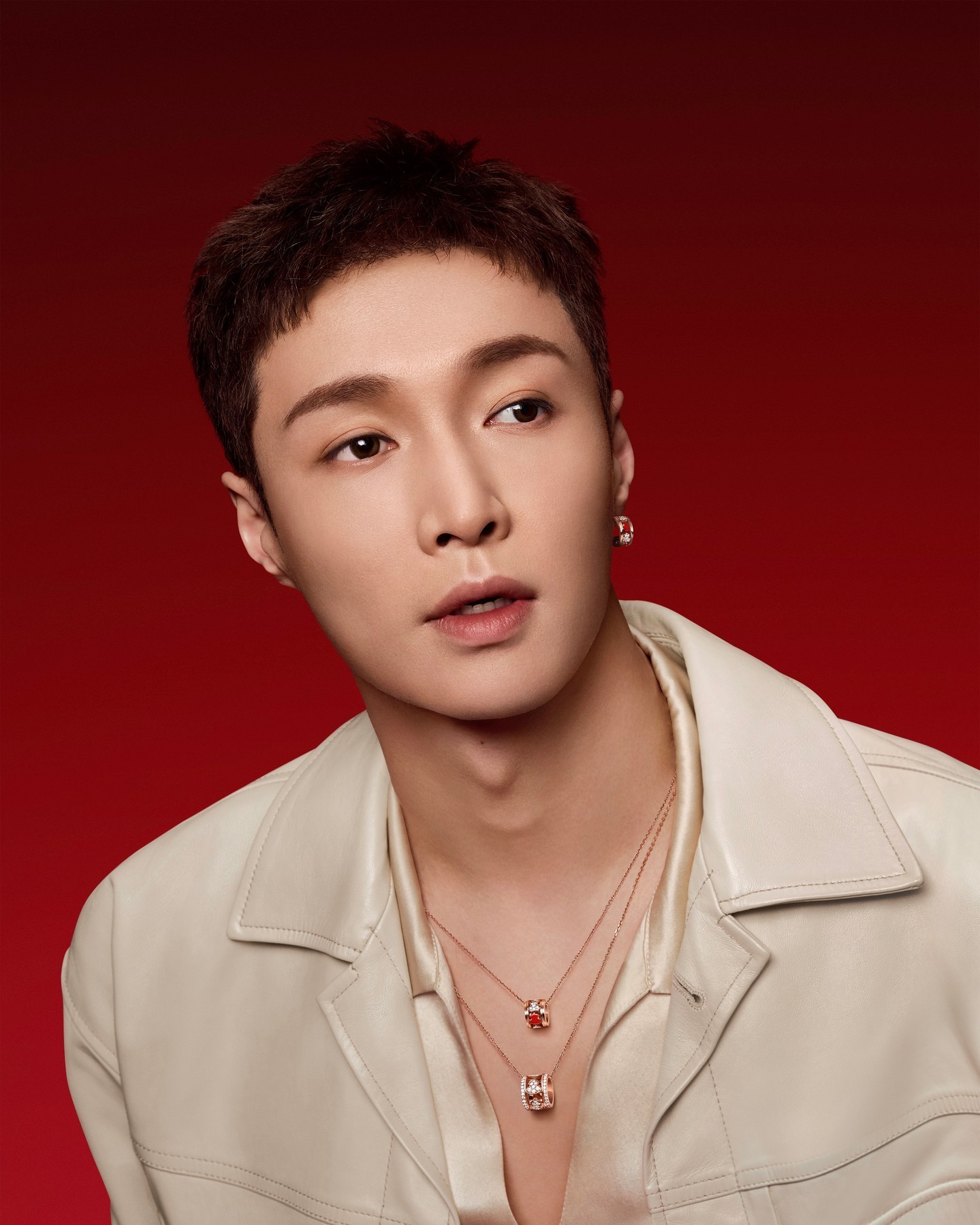 20250101 Qeelin ins更新2P With his eyes on the horizon…|Qeelin|张艺兴_新浪新闻